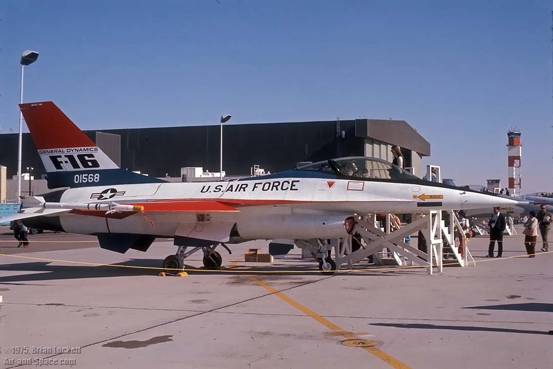 Goleta Air and Space Museum, Pre-production General Dynamics F-16 ...